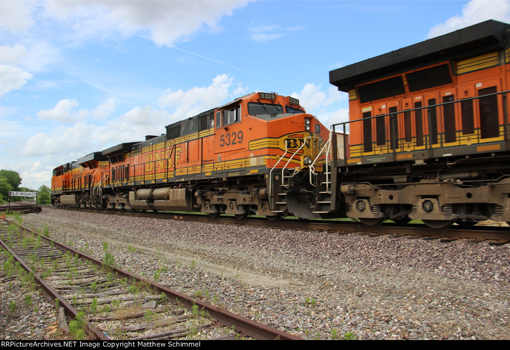 BNSF 5329